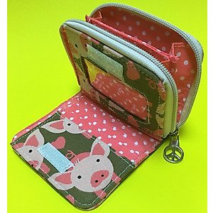 Bungalow 360 Billfold Zippered Wallet (Pig)
