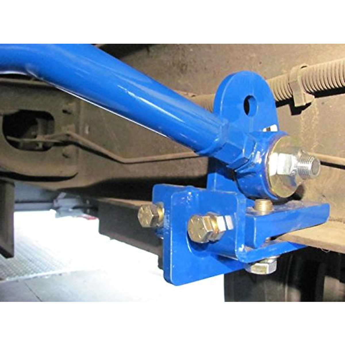 SuperSteer® SS400 Rear Trac Bar compatible with Ford F53 V10 16-19.5K GVWR