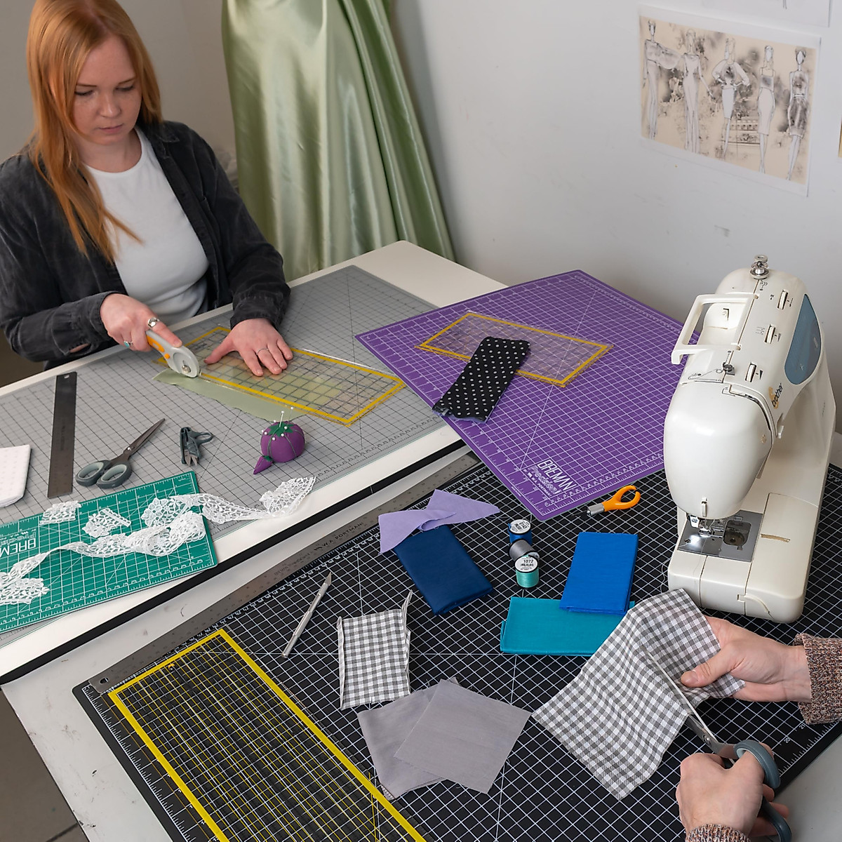 WA Portman Rotary Cutter Set with Blades - 45mm Rotary Cutter with Safety Lock - 5 Extra SKS-7 Steel Rotary Fabric Cutter Blades - Fabric Cutter Wheel for Sewing - Fabric Rotary Cutter Blades 45mm