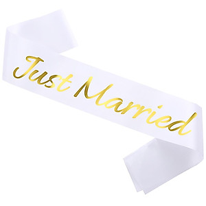 Just Married Sash with Gold Letters, Bachelorette Party Sash Bride to Be Sash Bridal Shower Hen Party Party Favours Accessories, Engagement Proposal Party Sash,Bachelorette, Wedding Party Favors Accessories just Marrier white sash (White)