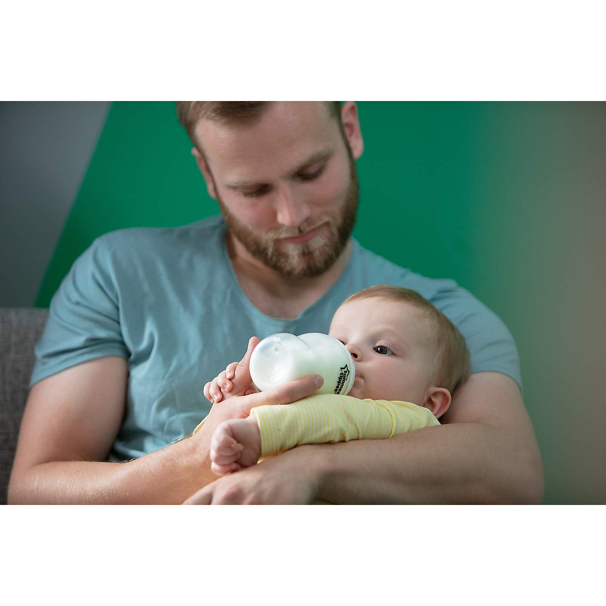 Tommee Tippee Closer to Nature Boldly Go Gift Set, 3x 9oz Baby Bottles, 3x 6-18mo Pacifiers, Slow Flow Breast-Like Nipple