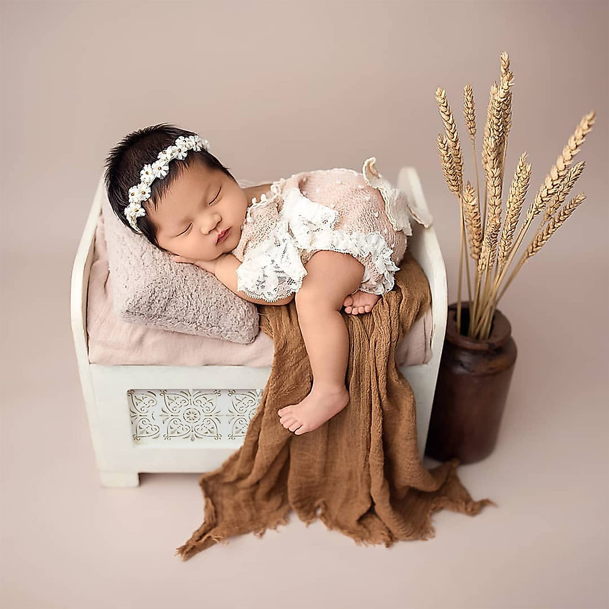 Yarstar Retro Newborn Photography Props Bed with Box White Hollow Carved Pattern Wooden Baby Photography Props Doll Bed Baby Photography Accessories Wooden Mini Doll Bed