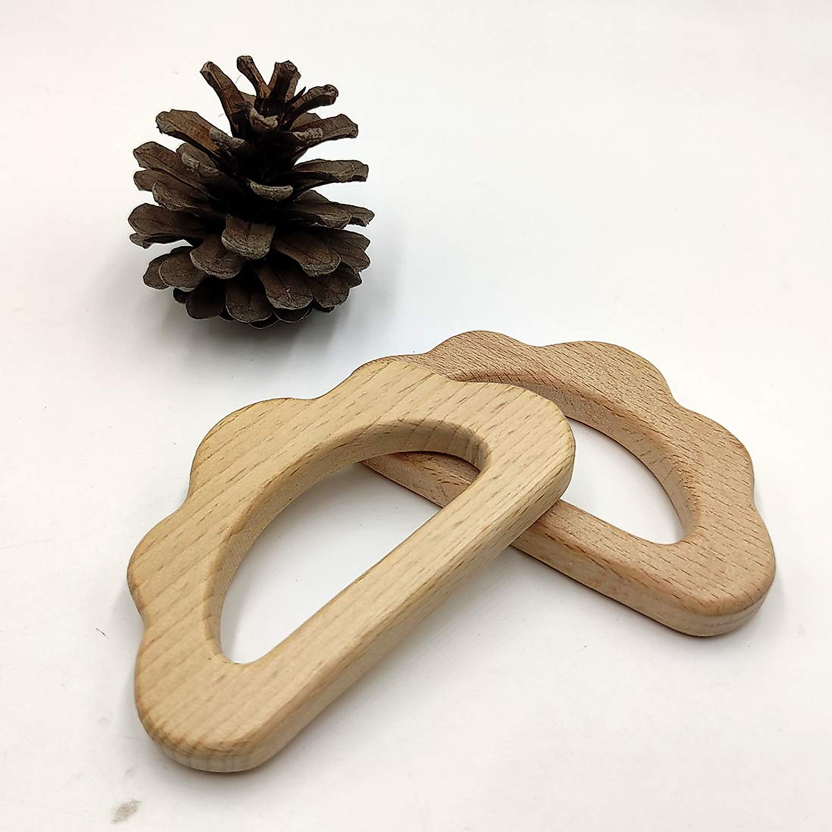 2pcs Natural Wood Cloud Shape Teether Toys DIY Teething Necklace Cute Animal Pendant Nursing Soothing Accessories (Cloud 2pcs)