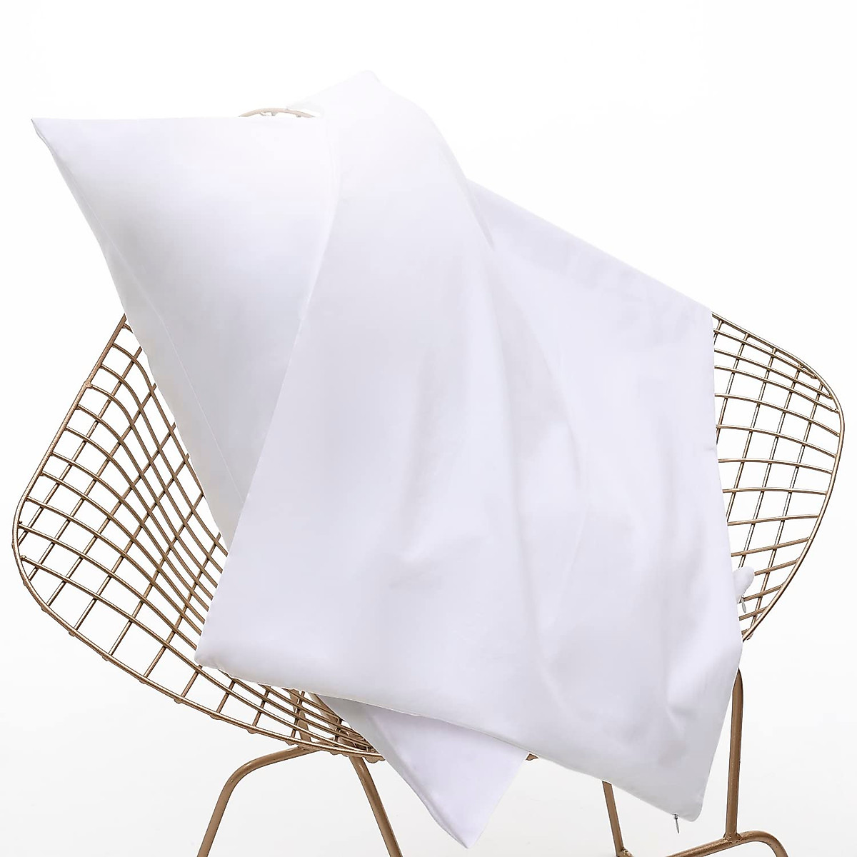 Bedemu White Pillow Cases Set of 2 with Invisible Zipper, 100% Cotton Pillow Protectors with 600 Thread Count, Cooling & Breathable Pillow Case for Hot Sleepers, Standard Size 20 x 26 Inches, 2 Pack