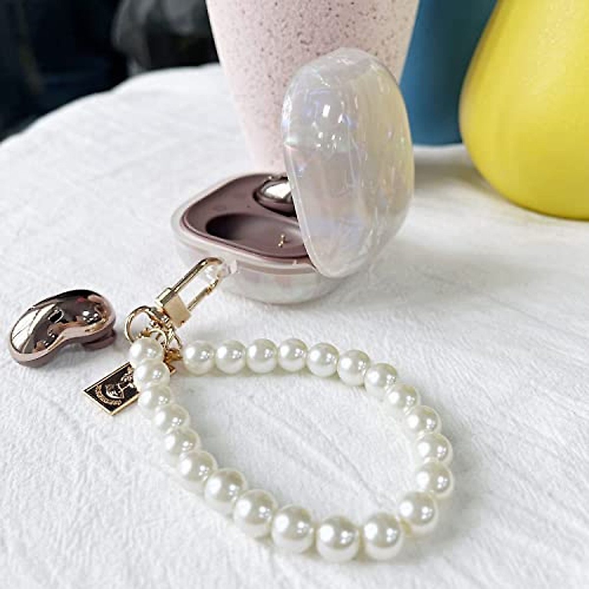 Fycyko Compatible with Samsung Galaxy Buds 2 Pro(2022)/Galaxy Buds Pro Case/Galaxy Buds 2 Case/Galaxy Buds Live Case with Pearl Keychain Cute Shockproof Protective Cover Case White