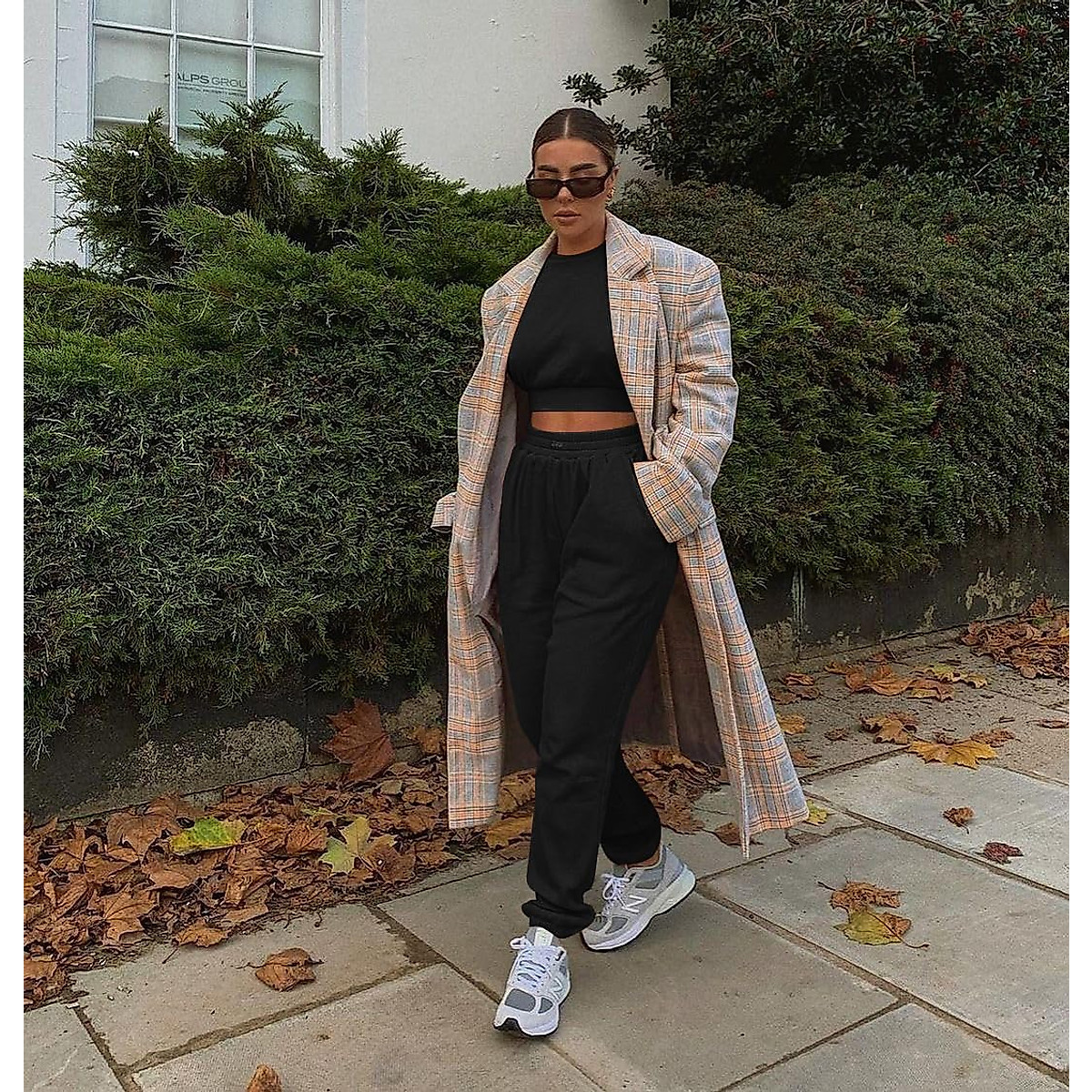 Mizoci Women's 2 Piece Outfits Lounge Jogger sets Long Sleeve Crop Top Pant Sweat Suit Tracksuit,Medium,Black