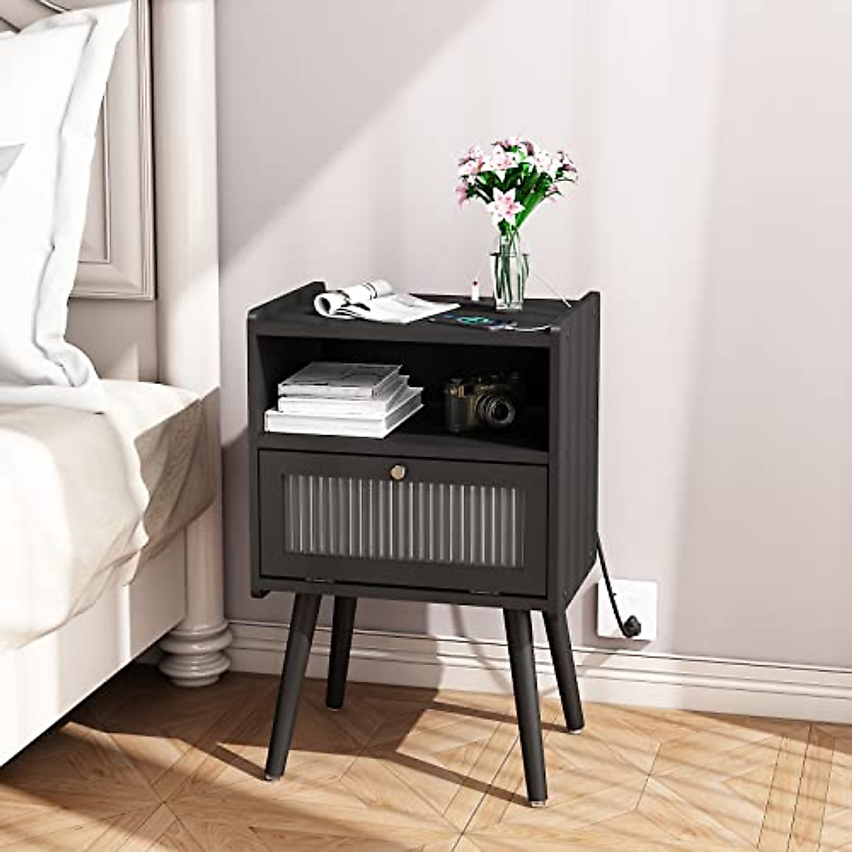 SOOWERY Mid Century Modern Nightstand with Charging Station, Bedside Tables with Glass Decorative Door, End Table Side Table with 2 Tiers Storage Space, for Bedroom, Living Room, Black