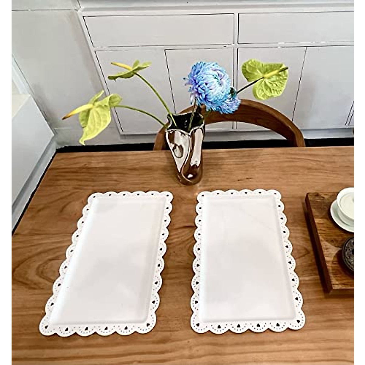 Set of 4 Dessert Stand Set, 3 Tiers White Plastic Cupcake Stand Holder & Rectangle Plastic Party Serving Trays/Platters for Wedding Birthday Baby Shower Tea Party Buffet