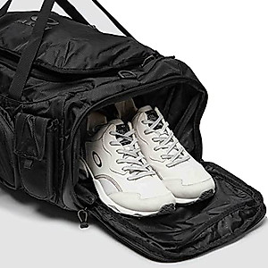 Oakley Urban Ruck RC Duffle Bag, Blackout, One Size