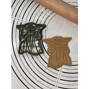 Premium Star Wars Set of 2 Baby Yoda Grogu Cookie Cutter’s & Molds 4.5" Produced by 3D Kitchen Art