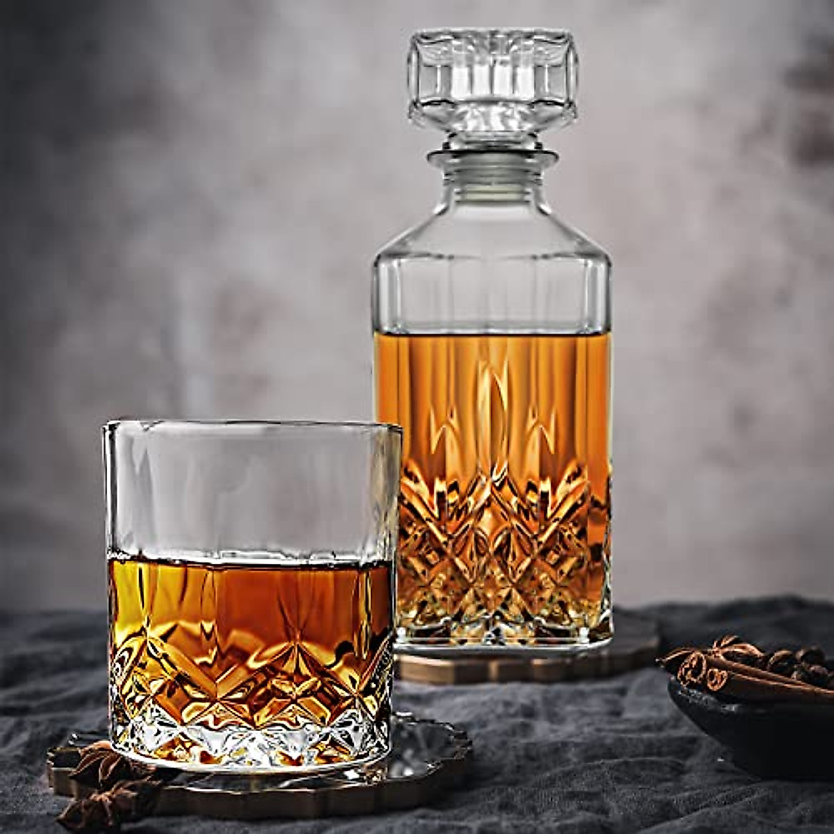 Whiskey Decanter Set 7 Pieces ，Crystal Whiskey Bottle With Glass Stopper, 4 Whiskey Glasses, 6 Cooling Whiskey Stones and Ice Clips, Whiskey, Scotch, Men, Holiday Gifts, Bar Essentials, 32OZ