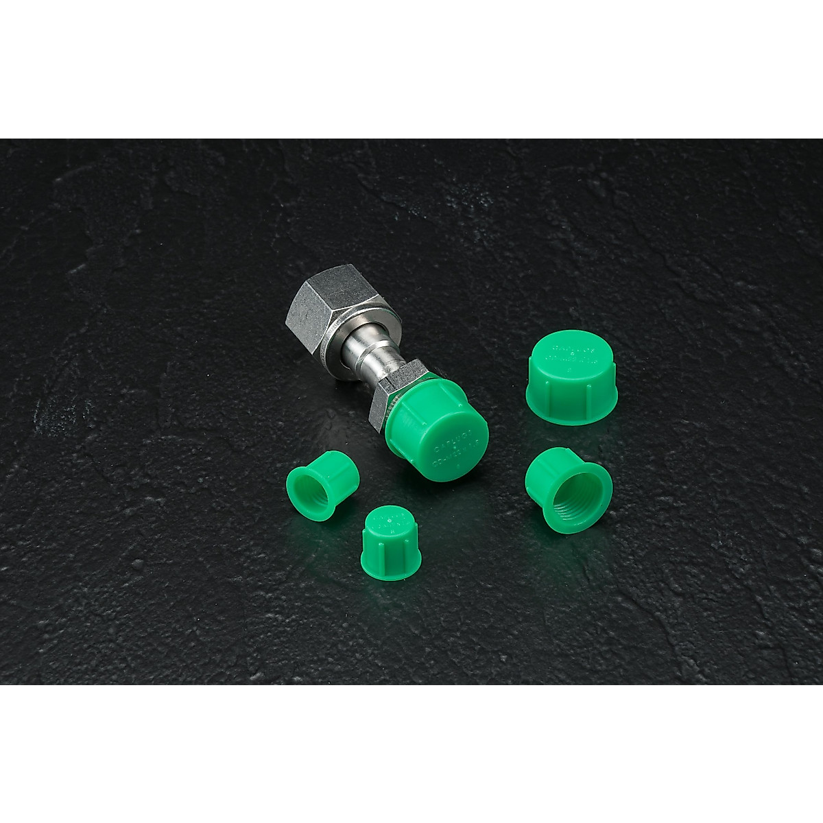 Caplugs CD-M-12X1.5 CD-M Series – Plastic Threaded Cap for Metric Fittings 200 Pack, Green LD-PE, Thread Size M12 x 1.5 Protective Closures, Dirt Seals, Masking, Painting, Plating (99395419)