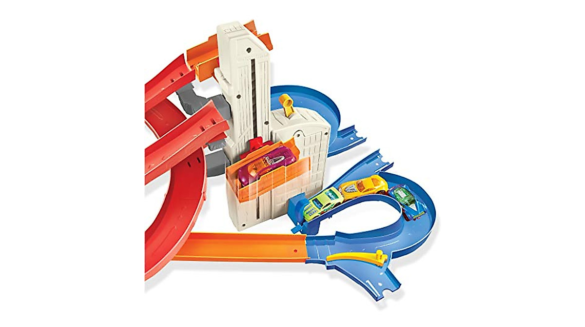 Hot Wheels Auto Lift Expressway - Ultimate Racing Fun