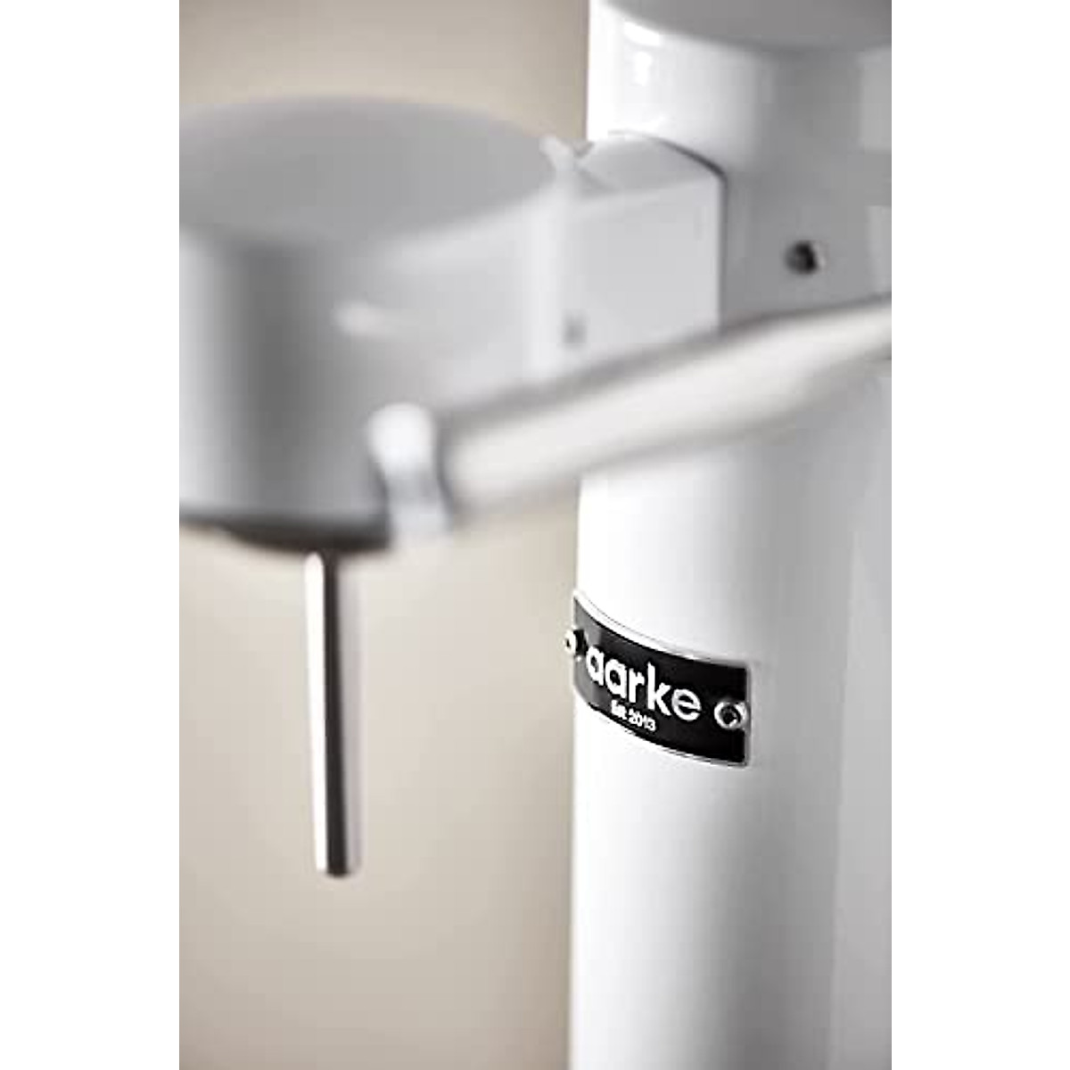 aarke - Carbonator III Premium Carbonator - Sparkling & Seltzer Water Soda Maker Soda Maker with PET Bottle (White, With CO2 Cylinder)