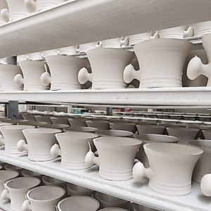 MUHLE White Porcelain Platinum Rim Shaving Mug – Shave Dish Accessory for Soaps and Creams, Modern White Design