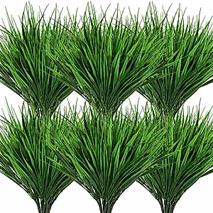 Sunm Boutique Artificial Outdoor Plants, 8 Bundles Fake Plastic Wheat Grass, Faux Plastic Greenery Shrubs for Indoor Outdoor Garden Office Window Box Veranda Centerpiece Floral Wedding Decor