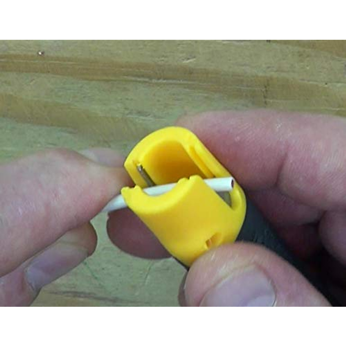 IDEAL Electrical 45-025 Lil’ Ripper Stripper – Wire Stripper w/ Slitting Blade, V-Notch, Flat Blade Clip