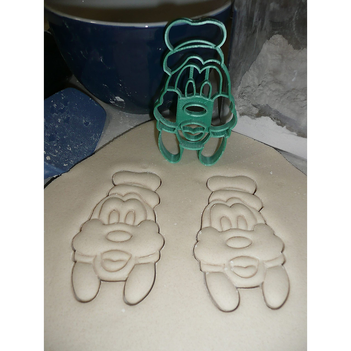 THEMED MAGICAL MOUSE AND FRIENDS FACE SET OF 6 COOKIE CUTTERS MADE IN USA PR1569