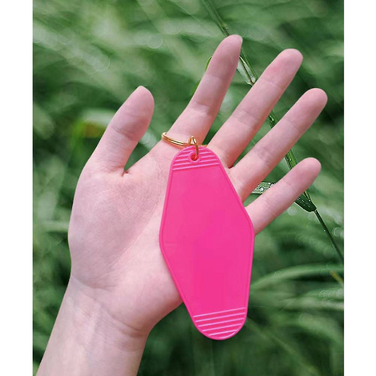 Lemua Motel Keychain Hot Girls Hit Curbs Key Chain Funny Key Ring for Her Car Accessories