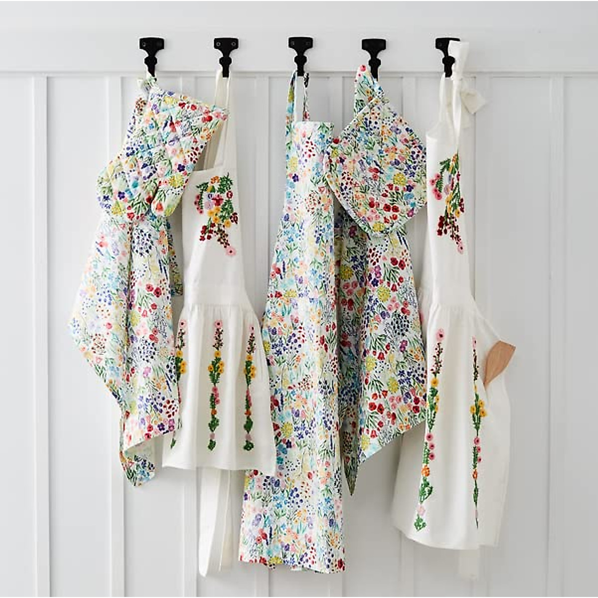 Sur La Table Jardin Oven Mitt, Multi