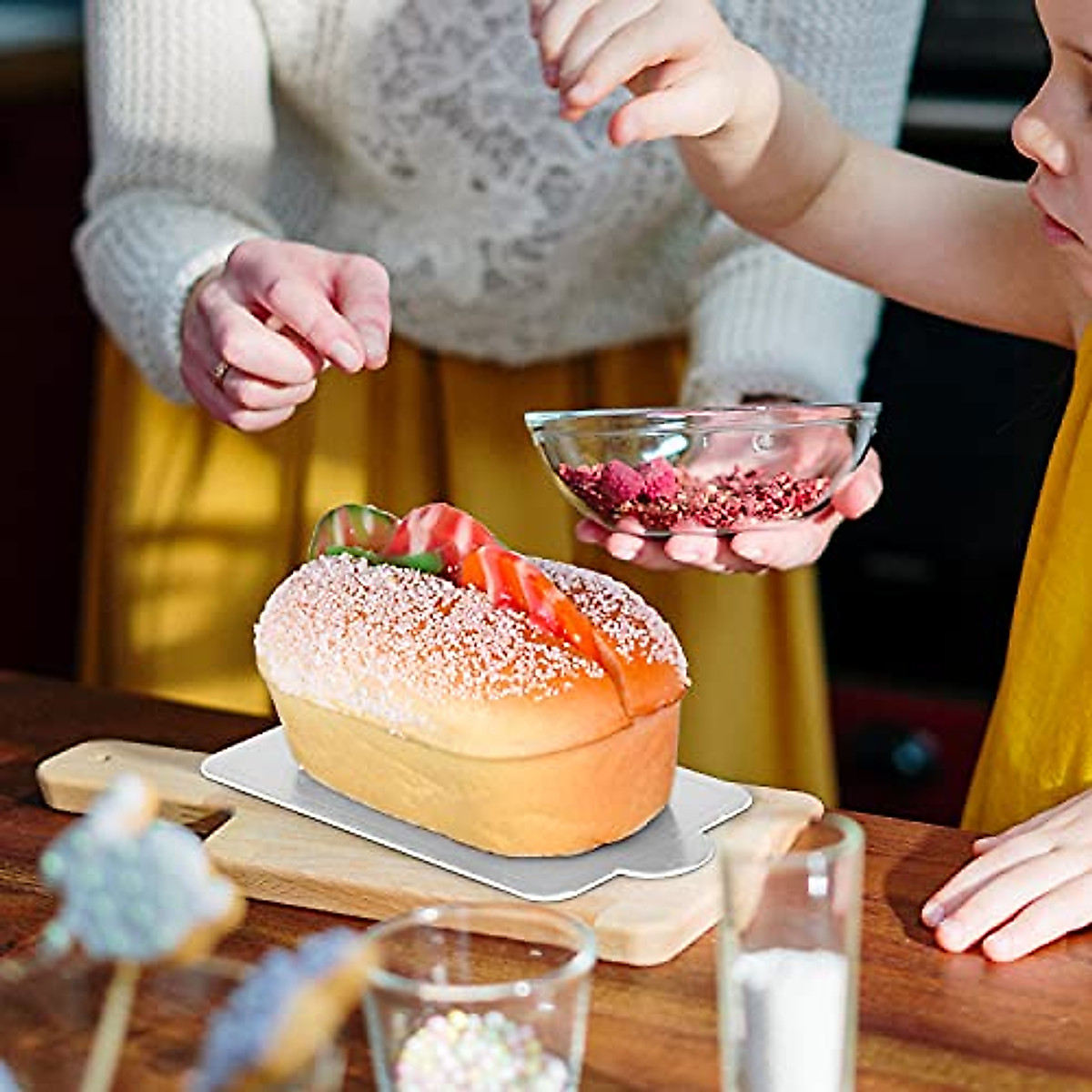 200 Pcs Mini Cake Boards, Silver Mousse Cake Boards Mini Cake Bases Cake Paper Board Plates Cupcake Dessert Displays Tray Cardboard Dessert Board Pastry Base - Grease Proof (Rectangular Cake Boards)