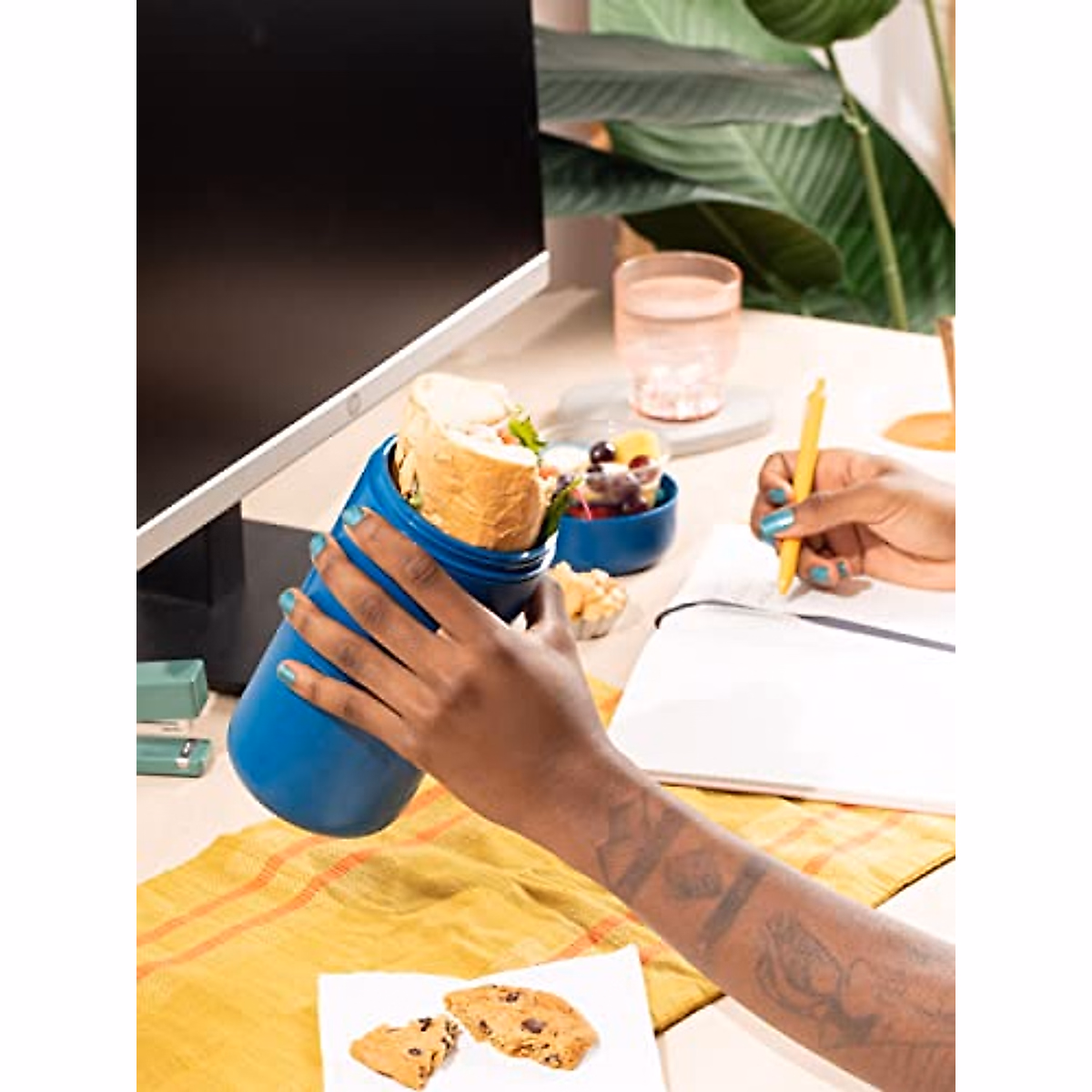 Burrito Pop — First Of Its Kind Twistable Burrito Holder | Travel Lunch Container | Burrito Containers | To Keep your Burrito or Sub Sandwich Warm On The Go!