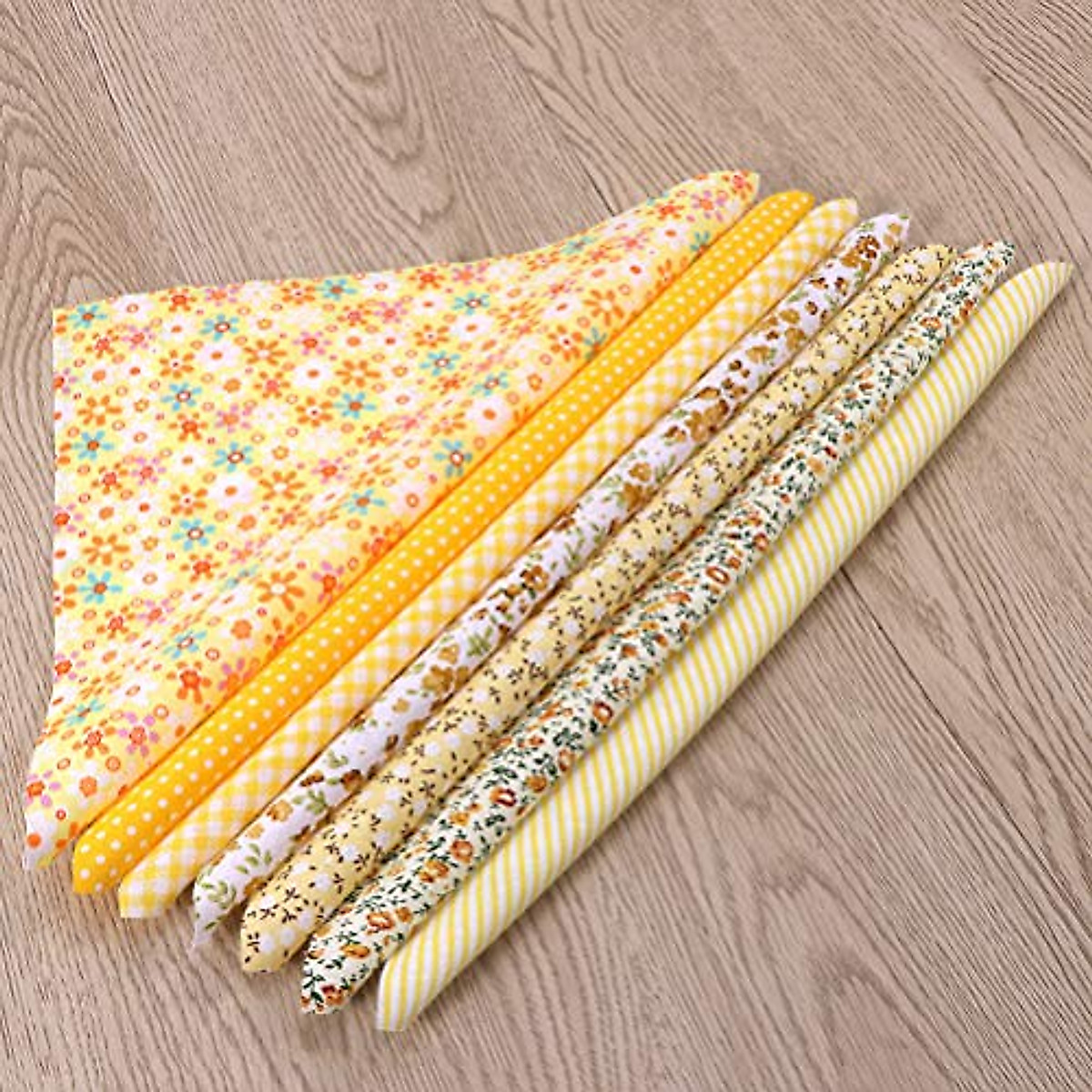 Healifty Fabric 7pcs Cotton Patchwork Bundle Squares Patchwork Lint Different Designs for DIY Sewing Quilting Scrapbooking Yellow Quilting Quilting Quilting Fabric