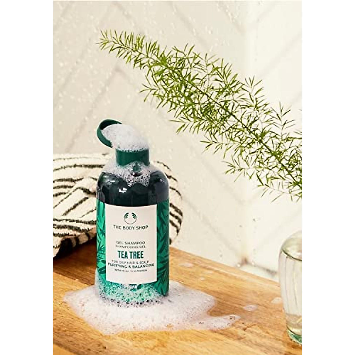 The Body Shop Tea Tree Purifying & Balancing Shampoo for Oily Hair & Scalp, Vegan