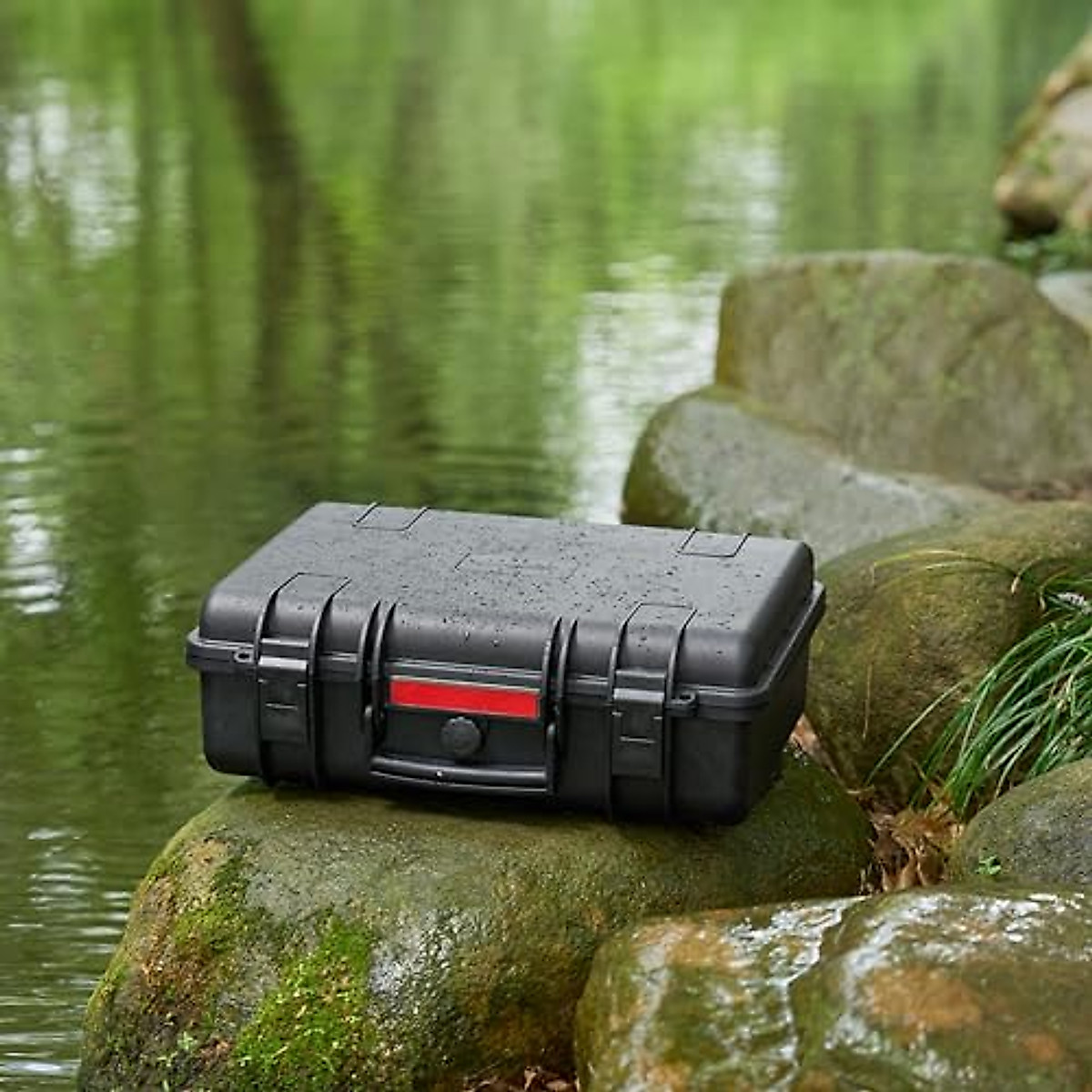 Amazon Basics Medium Hard Camera Case, 18 x 14 x 6 Inches, Black, Solid