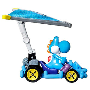 Hot Wheels Mario Kart 1:64 Scale Die-cast Light-Blue Yoshi in Pipe Frame Kart with Super Glider