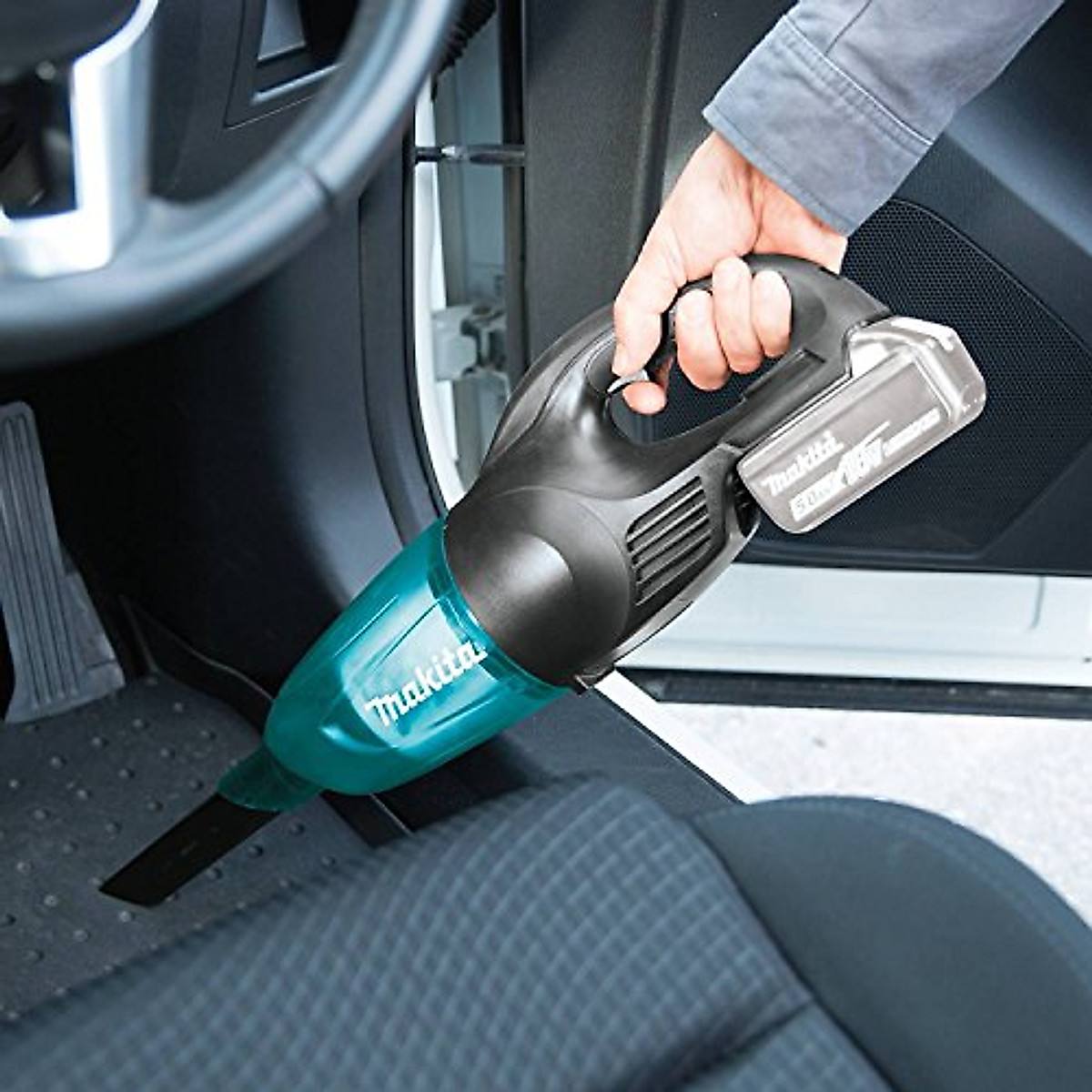 Makita XLC02ZB 18V LXT Lithium-Ion Cordless Vacuum, Tool Only