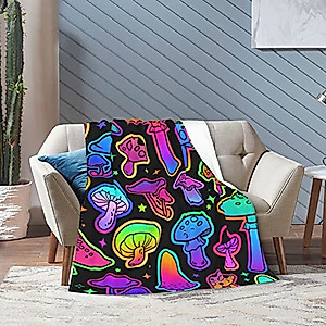 Trippy Mushroom Throw Blanket Soft Fleece Flannel Throws for Room Couch Bed Sofa Car