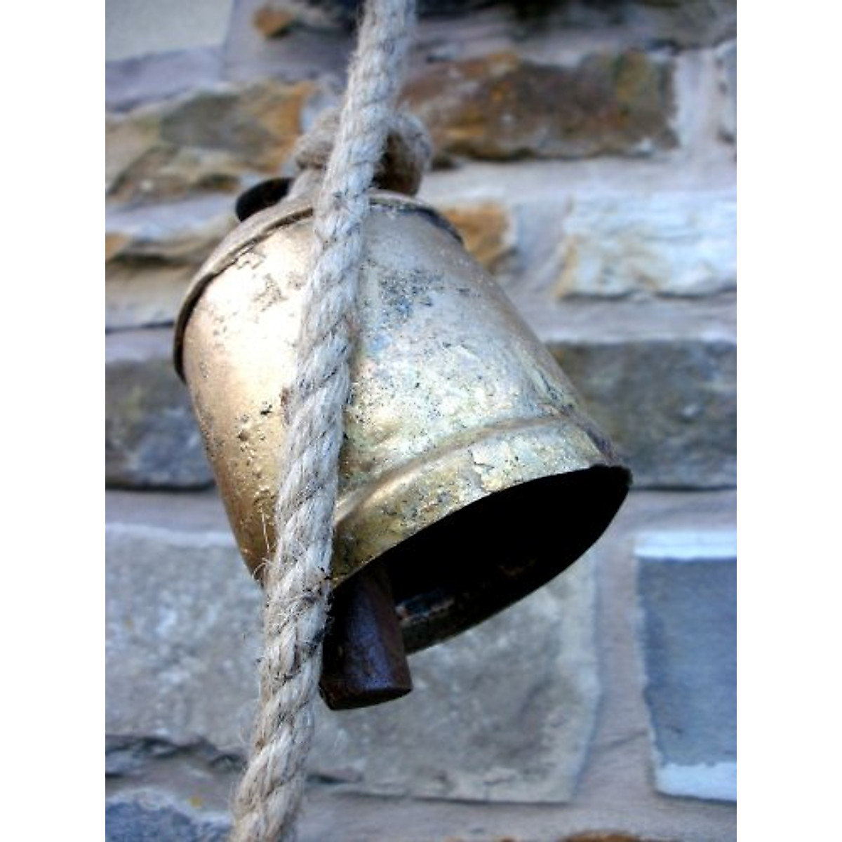 Carfar Handicrafts Shabby Chic Country Style Rustic Metal Hanging Giant Cow Bells