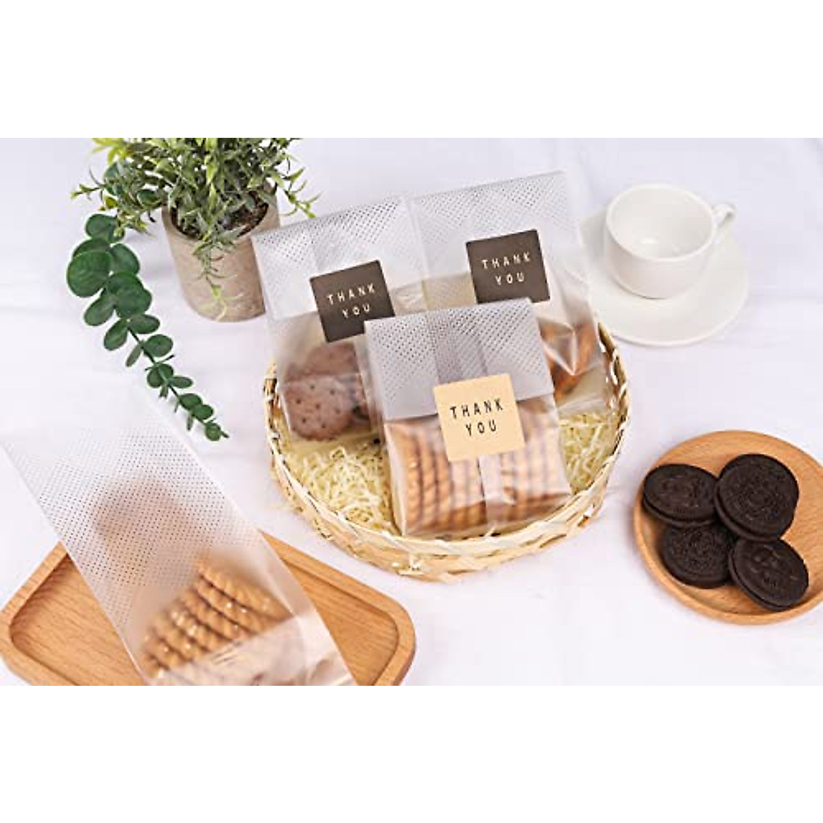 LOKQING Cellophane Treat Bags Cookie bags for Packaging Clear Gift Bags with Stickers for Cookies,Candy,Chocolates(100 PACK,9x3.3inch)