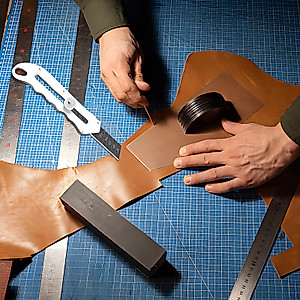 Box Cutter, 2 Pack Stainless Steel Utility Knife, Heavy Duty Box Cutter with 20PCS Replaceable Blades (18mm Wide), Multi-purpose Utility Knives, Retractable Box Cardboard Cutter for Carpet, Craft, DIY