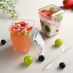 Foodeway 50 Pack 5.5 oz Plastic Dessert Cups with Spoon and Lids, Appetizer Cups for Party Parfait Cups Dessert Cups with Spoons Yogurt Parfait Containers Shooter Cups for Pudding Fruit