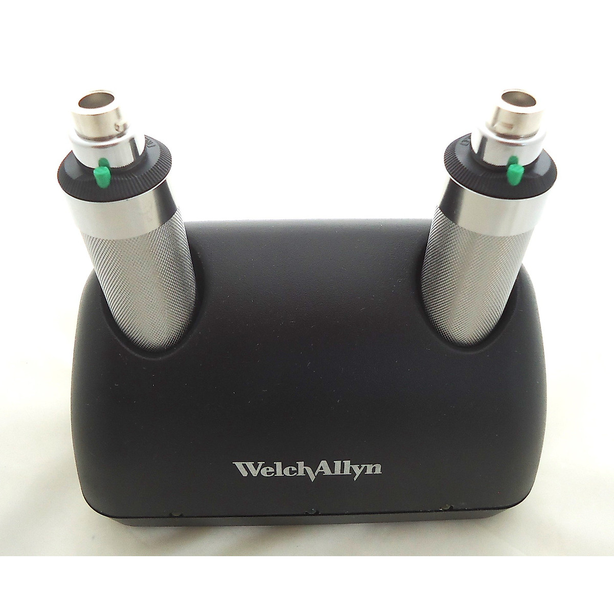 Welch Allyn 71630 Desk Charger with 2 NiCad Handles