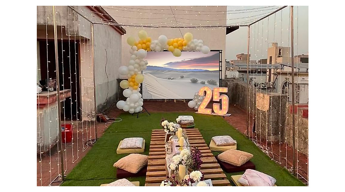 150" Portable Projector Screen with Stand - lejiada
