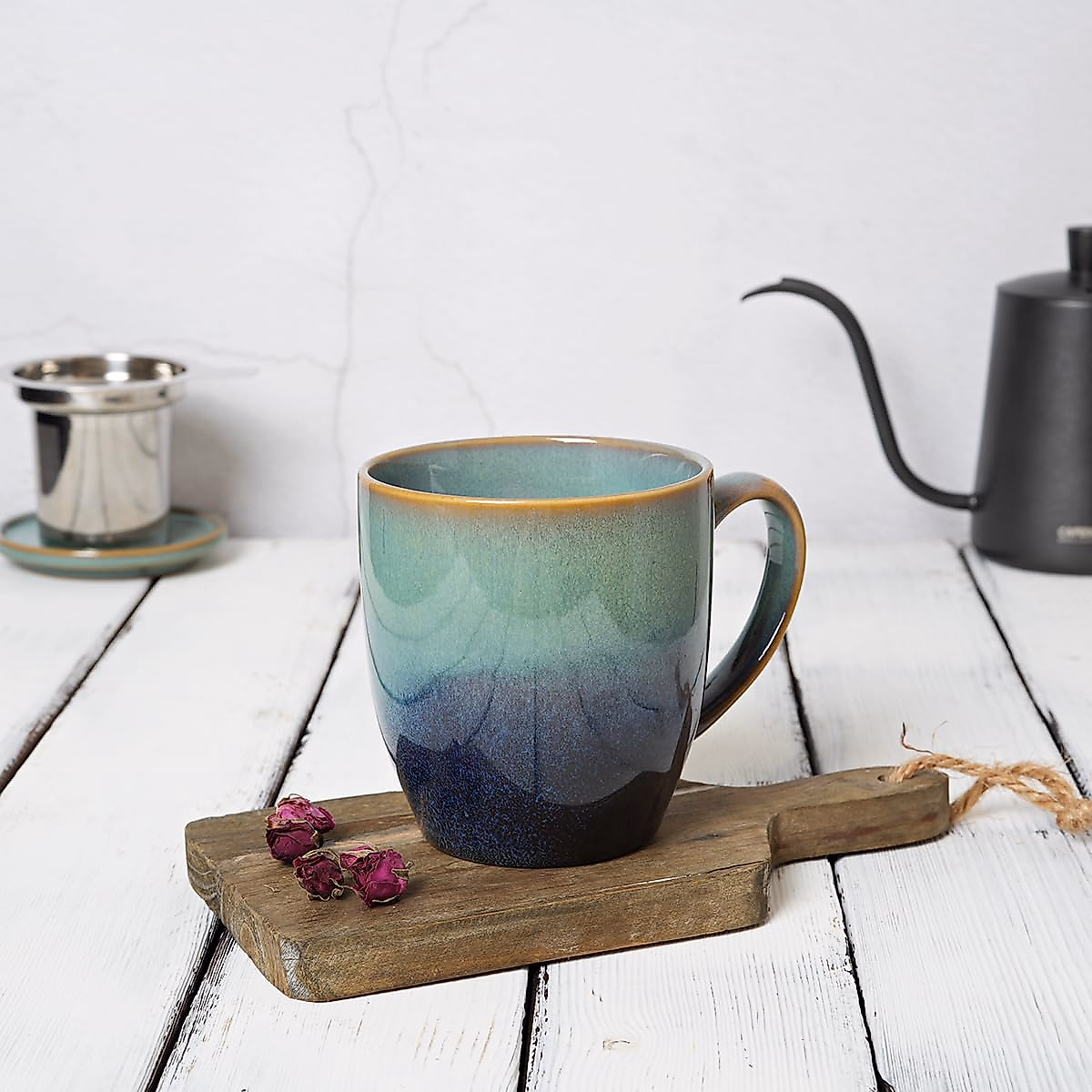 Bosmarlin Ceramic Tea Cup with Infuser and Lid, 16 Oz, Loose Leaf Tea Steeper Mug with Strainer, Microwave and Dishwasher Safe, Reactive Glaze (16 Oz, Pale Green)