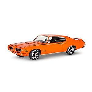 Level 4 Model Kit 1969 Pontiac GTO 2-in-1 Kit 1/24 Scale Model by Revell