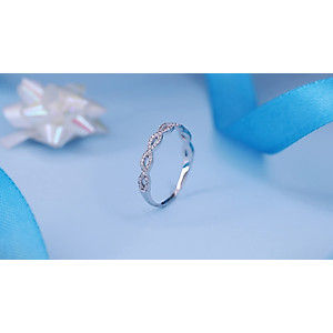 Dazzlingrock Collection 0.20 Carat (Cttw) Round White Diamond Infinity Crossover Swirl Wedding Ring for Women in 10K Solid White Gold, Size 7