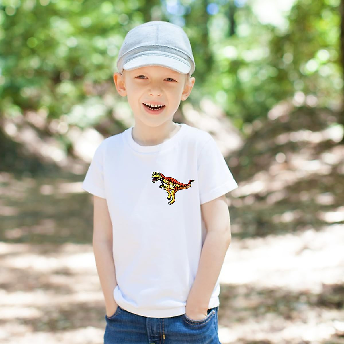 14Pcs Dinosaur Embroidered Patches Sew on Patches Dinosaur Iron on Patch Applique Patch Repair Embroidered Appliques for Clothes Sew/Iron on Jackets Backpacks Hat Dress Fabric for DIY Accessories