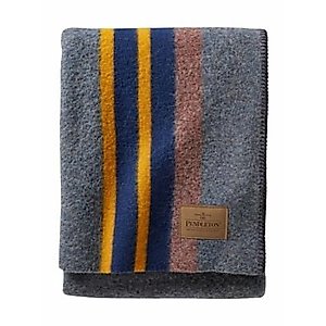 Pendleton Unisex Yakima Camp Throw Blanket, Lake, One Size
