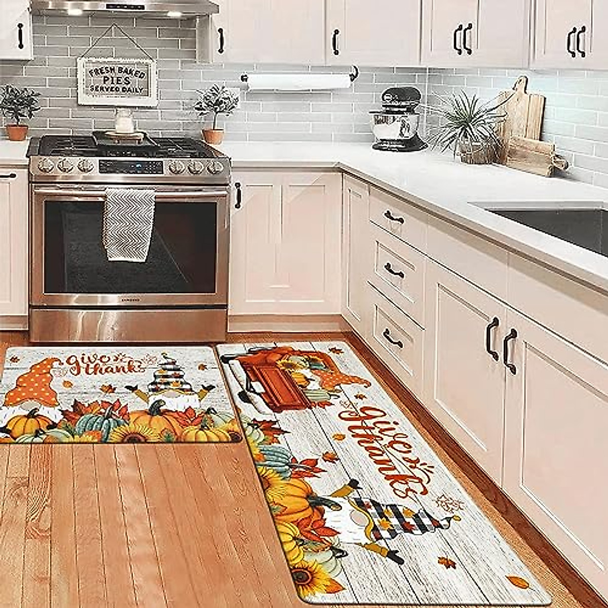 Bsmathom Anti Fatigue Kitchen Rug Set of 2, Cushioned Non Slip Kitchen Rugs and Mats, Pumpkin Kitchen Mats for Floor Set, Waterproof Kitchen Rug Runner Floor Mats for Home Kitchen