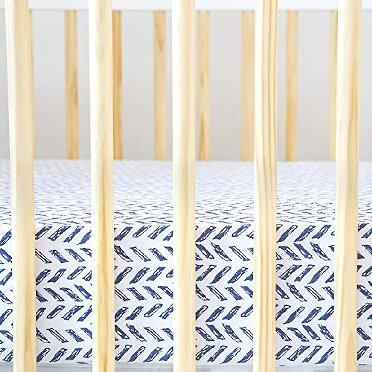 Burt's Bees Baby - Fitted Crib Sheet, Boys & Unisex 100% Organic Cotton Crib Sheet for Standard Crib and Toddler Mattresses (Guide the Way)28x52 Inch (Pack of 1)