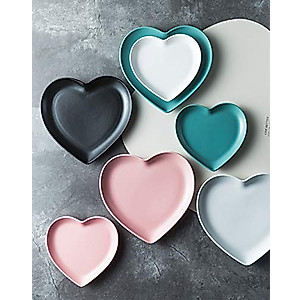 FUYU 2pcs Colorful Matte Heart Shaped Ceramic Dinner Plate Salad Plate Dessert Plate Steak Plate