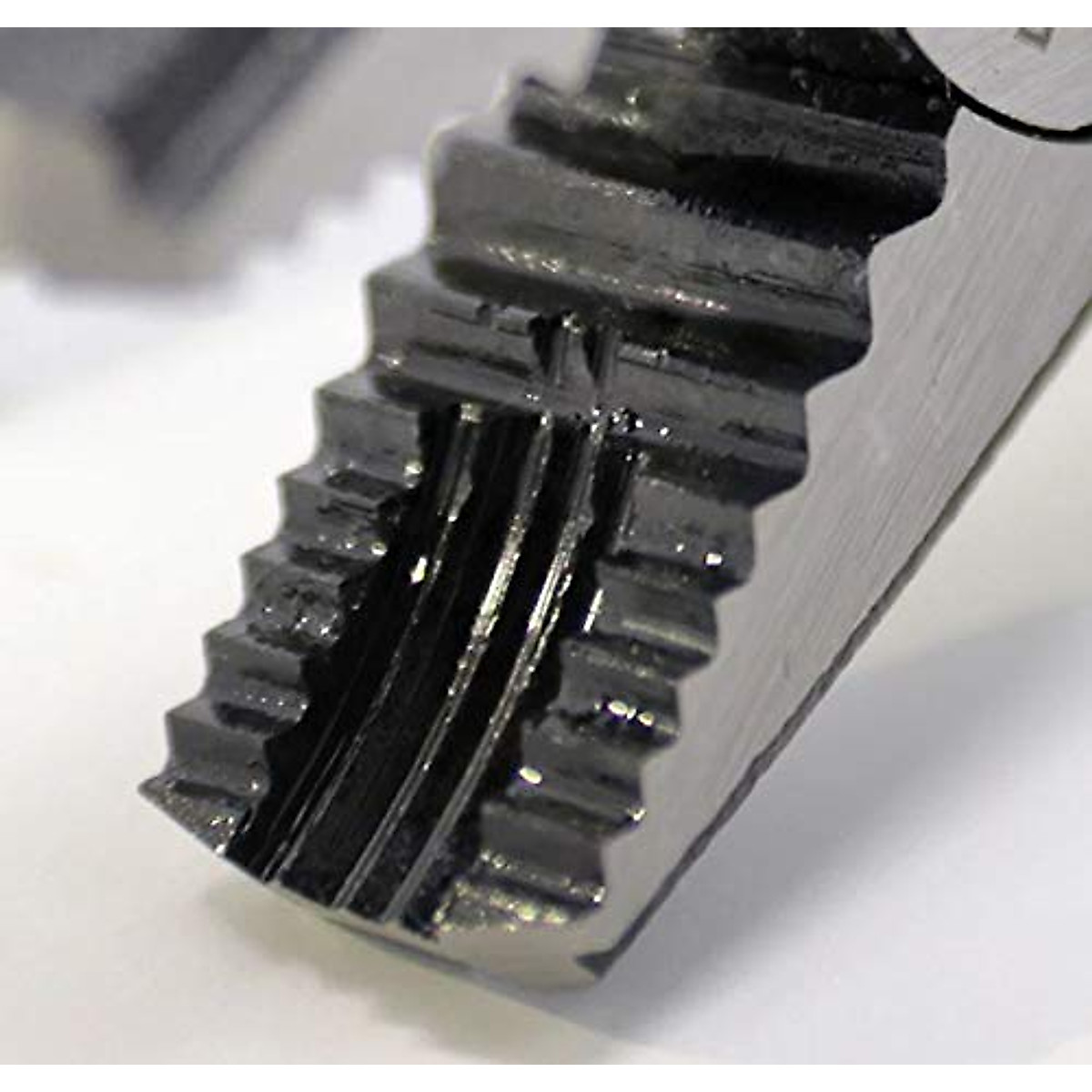 VAMPLIERS 7" Screw Extractor Pliers for the DIY Guy. Carbon Steel Stripped Screw Remover Tool. Secially Designed for Extracting Stripped/Rusted/Damaged Screw & Fasteners.