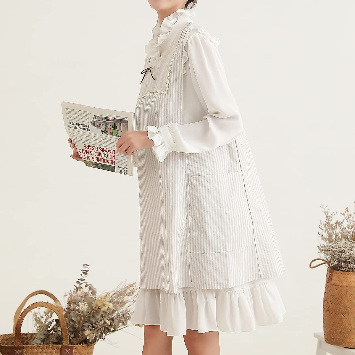 Cotton Linen Apron Wheat White Color Lace & Bow Decoration Aprons Japanese Style Girl Style Side Button Kitchen Cooking Clothes