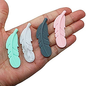 Sensory Chew Necklace for Kids, Boys and Girls, 4 Pack Silicone Feather Chewy Necklaces for Autism, ADHD, Chewing, Oral Motor Chewable Pendant for Mild Chewers