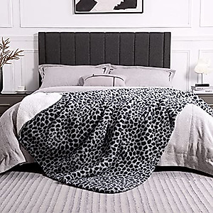 SOCHOW Premium Thick Sherpa Fleece Throw Blanket, Soft and Warm Winter Blanket, 60 × 80 Inches, Grey Leopard